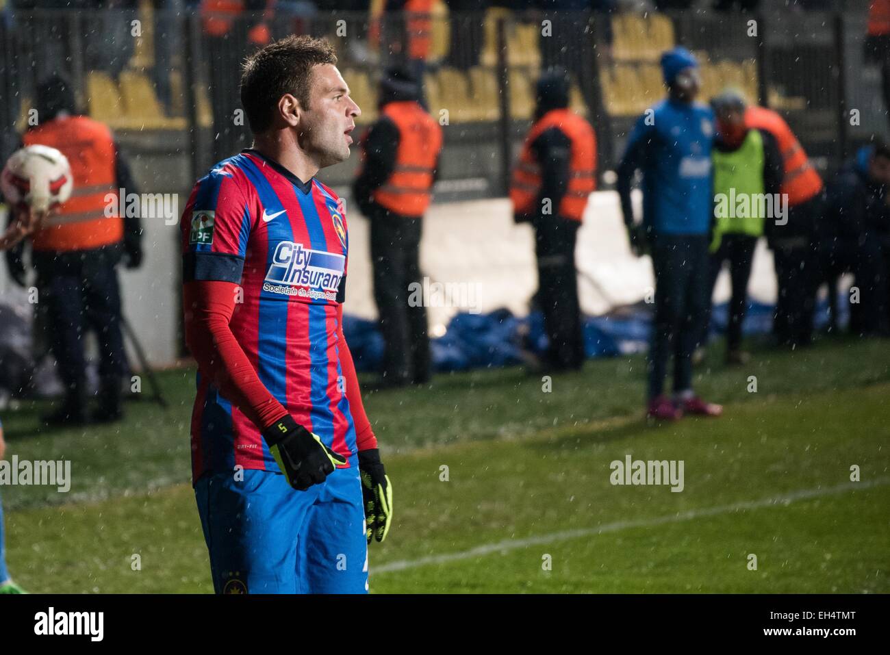 Adrian popa of fcsb hi-res stock photography and images - Alamy