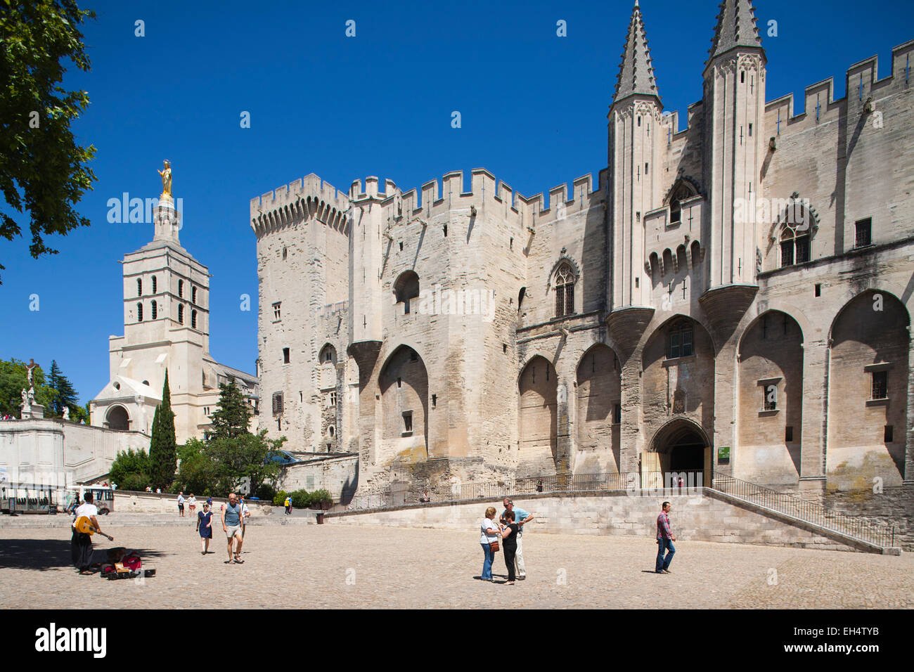 Avignon palace of the popes hi-res stock photography and images - Alamy