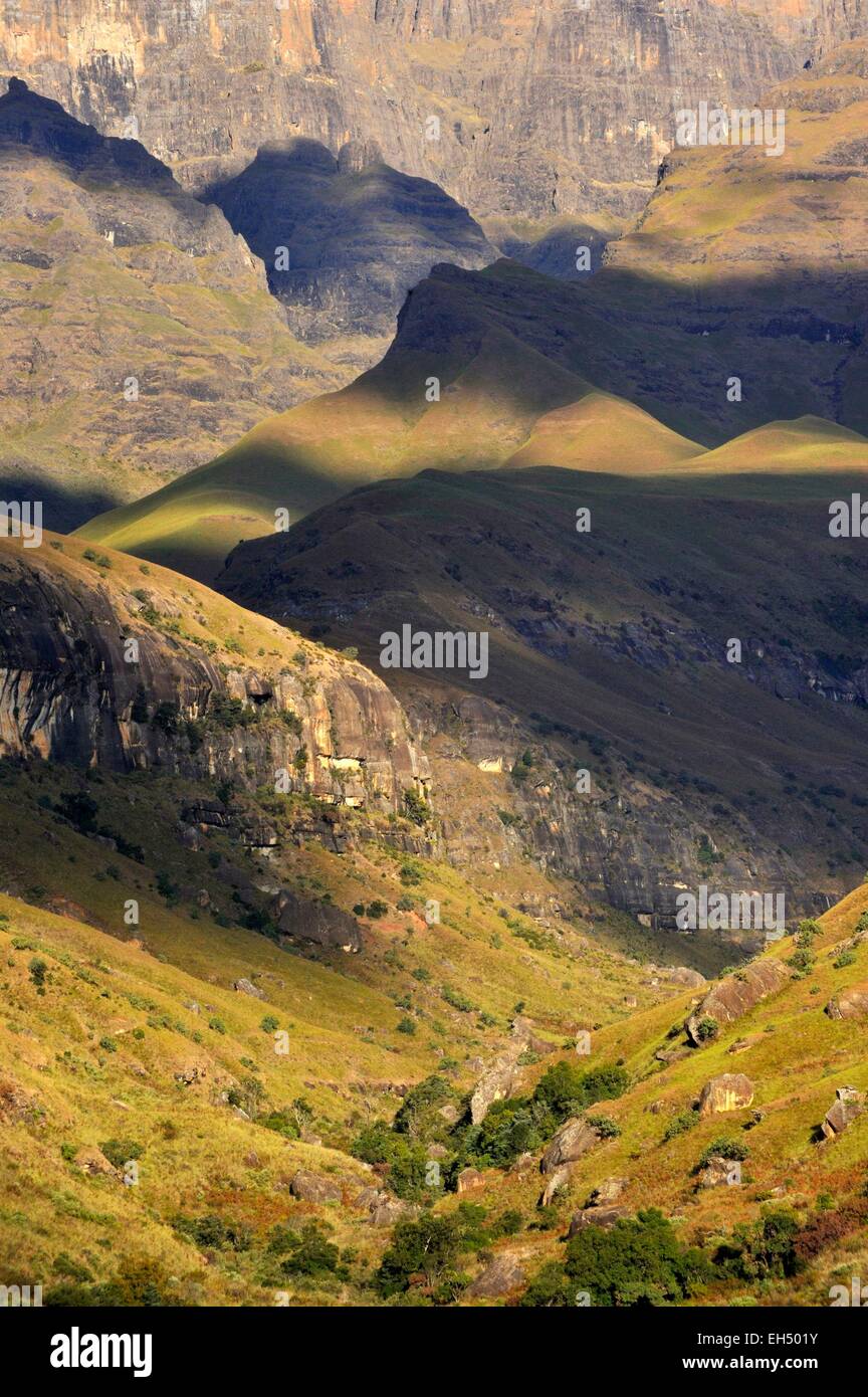Ukhahlamba drakensberg world heritage site hi-res stock photography and images - Alamy