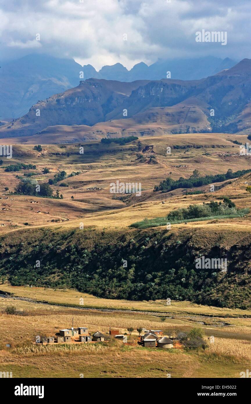 Landscape south africa zulu village hi-res stock photography and images ...