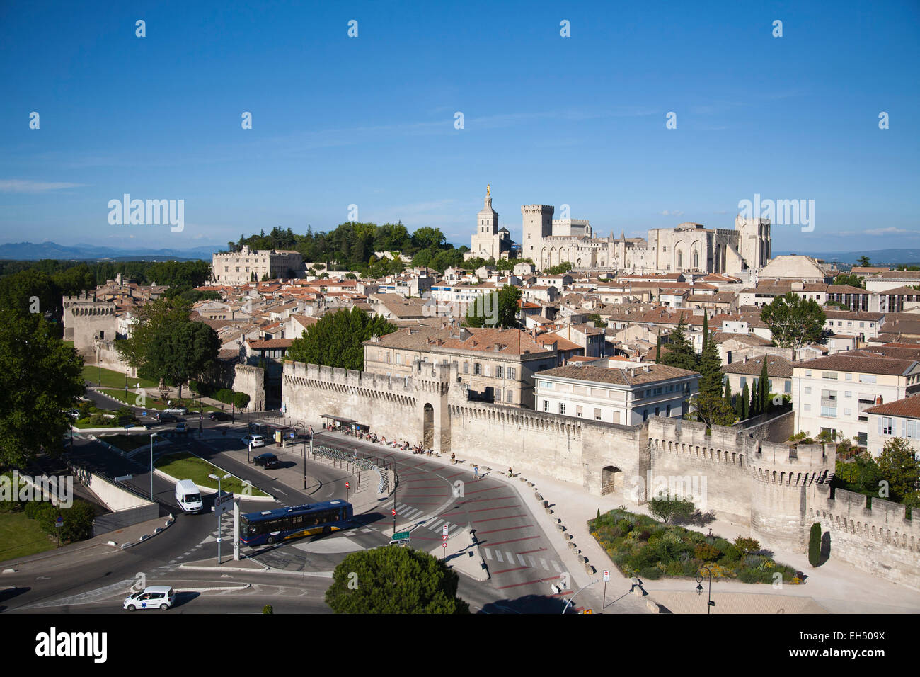 Walls and town overview hi-res stock photography and images - Alamy