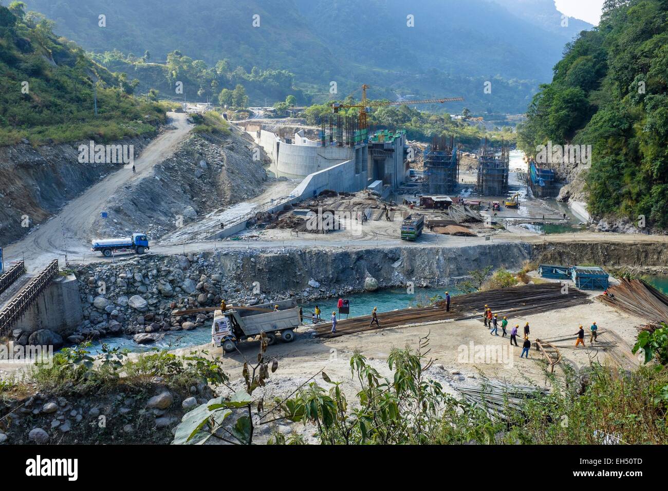 Nepal construction hi-res stock photography and images - Alamy