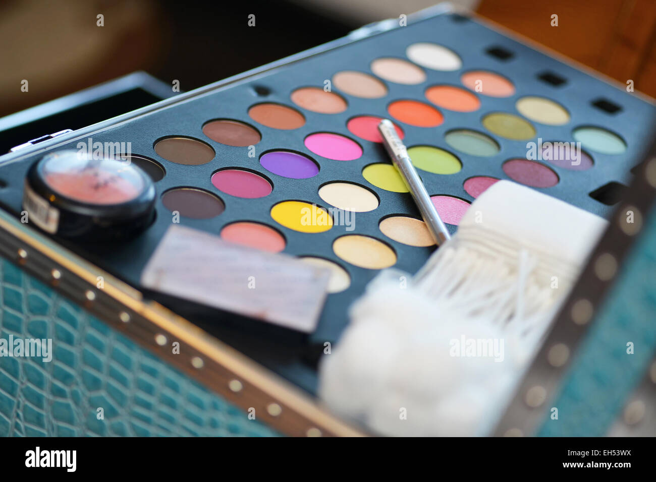 Makeup palette hi-res stock photography and images - Alamy