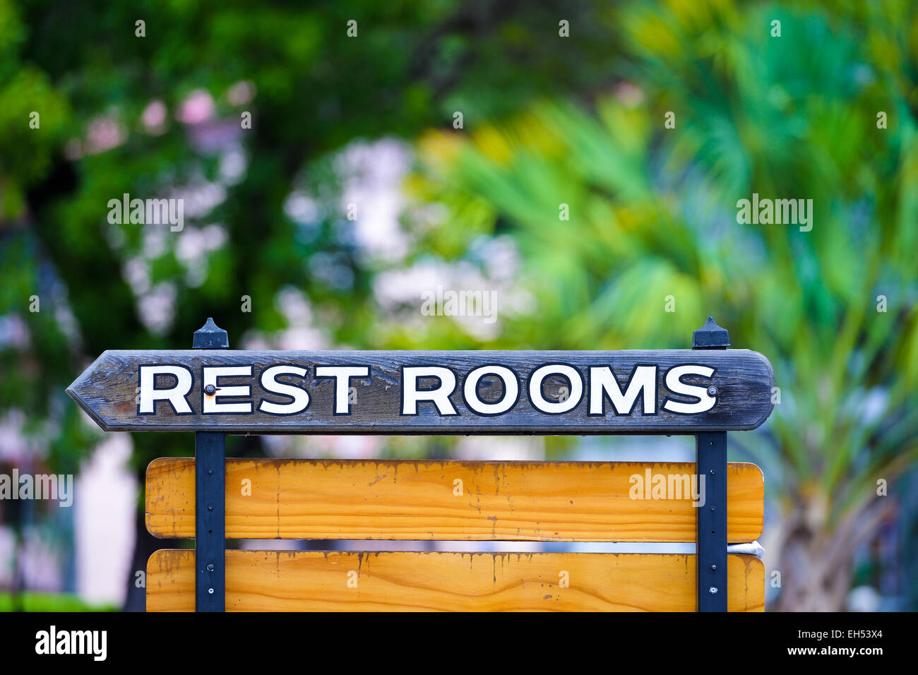 Restroom Sign Outdoors Stock Photo - Alamy