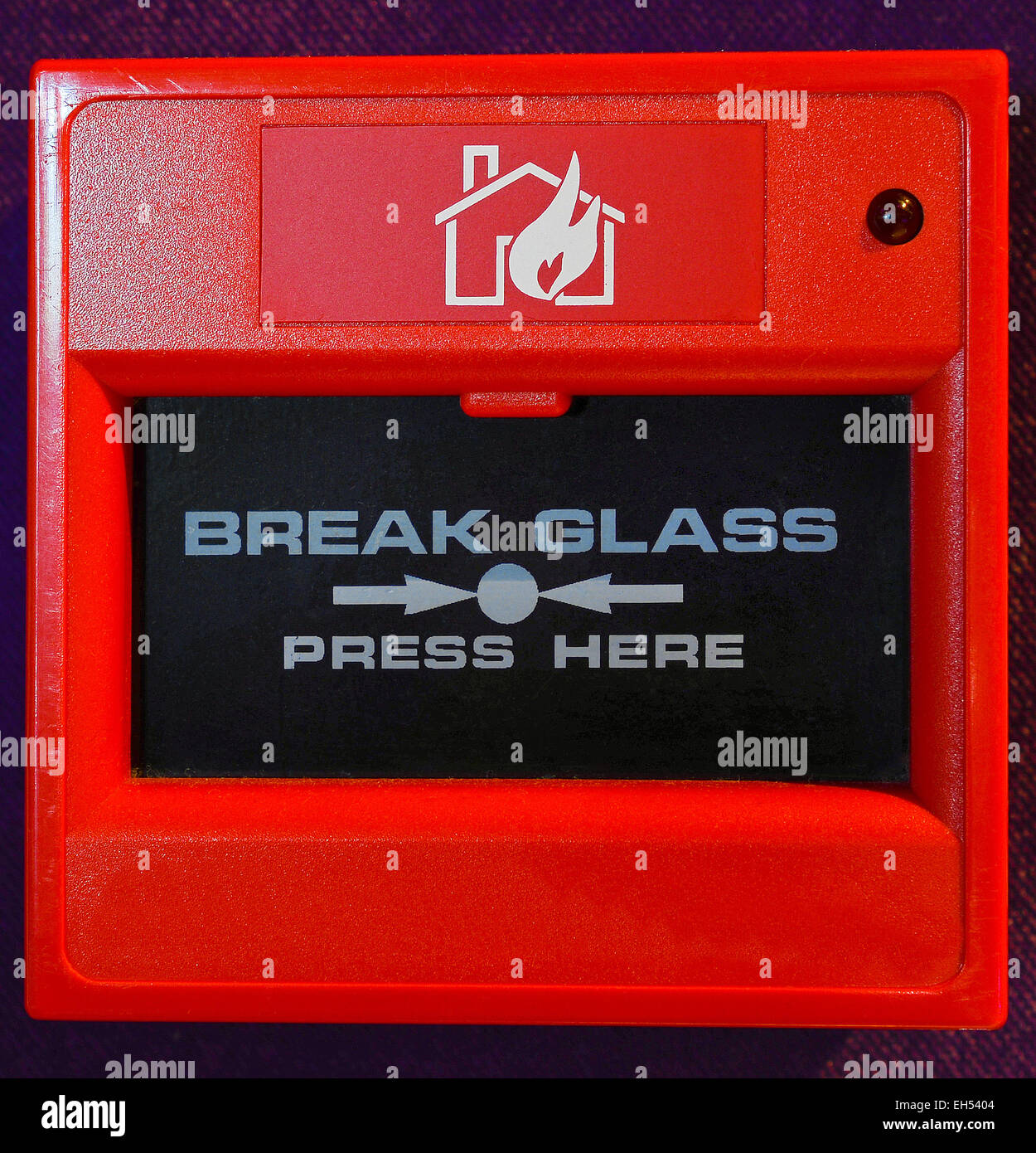 Fire alarm button Stock Photo - Alamy