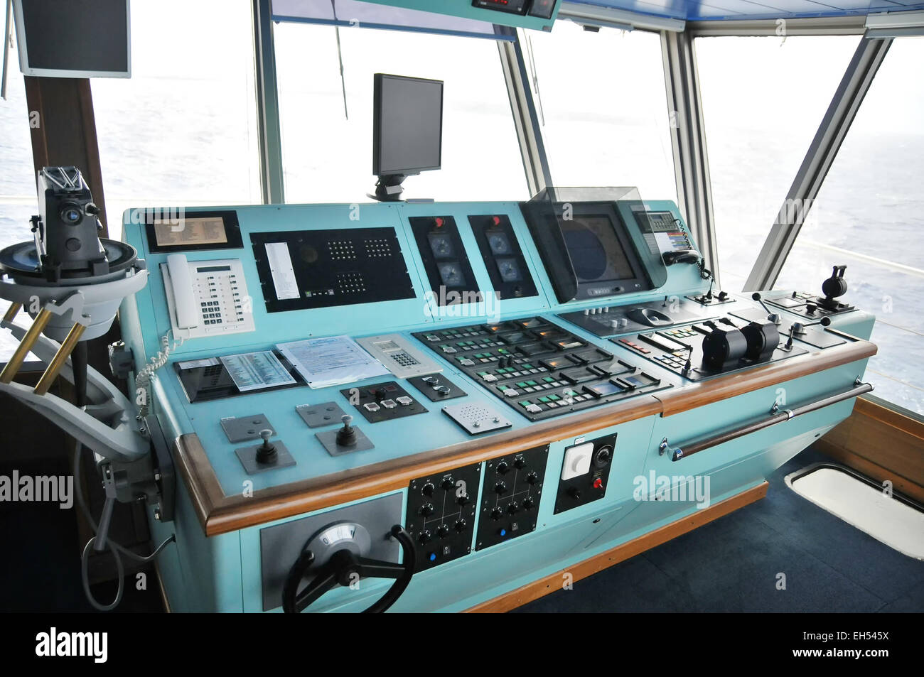 Command center hi-res stock photography and images - Alamy