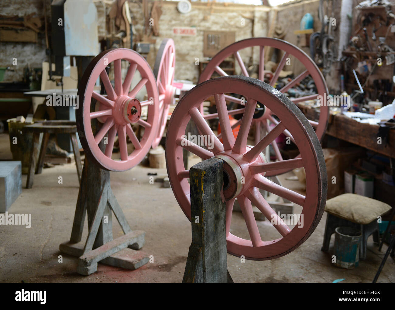 Wheelwright hi-res stock photography and images - Alamy