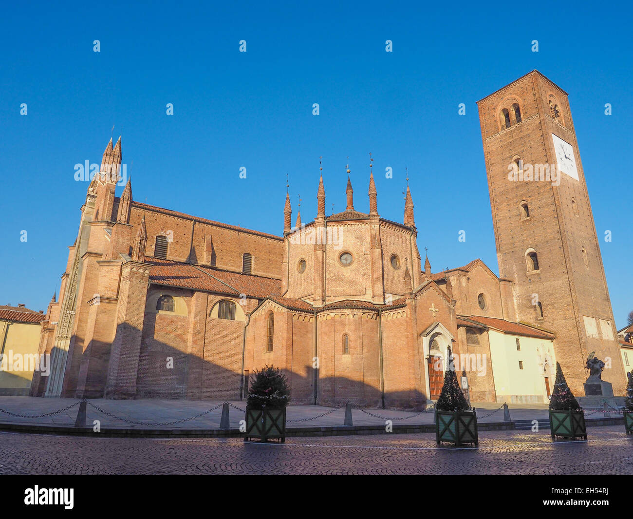 Chieri cathedral hi-res stock photography and images - Alamy