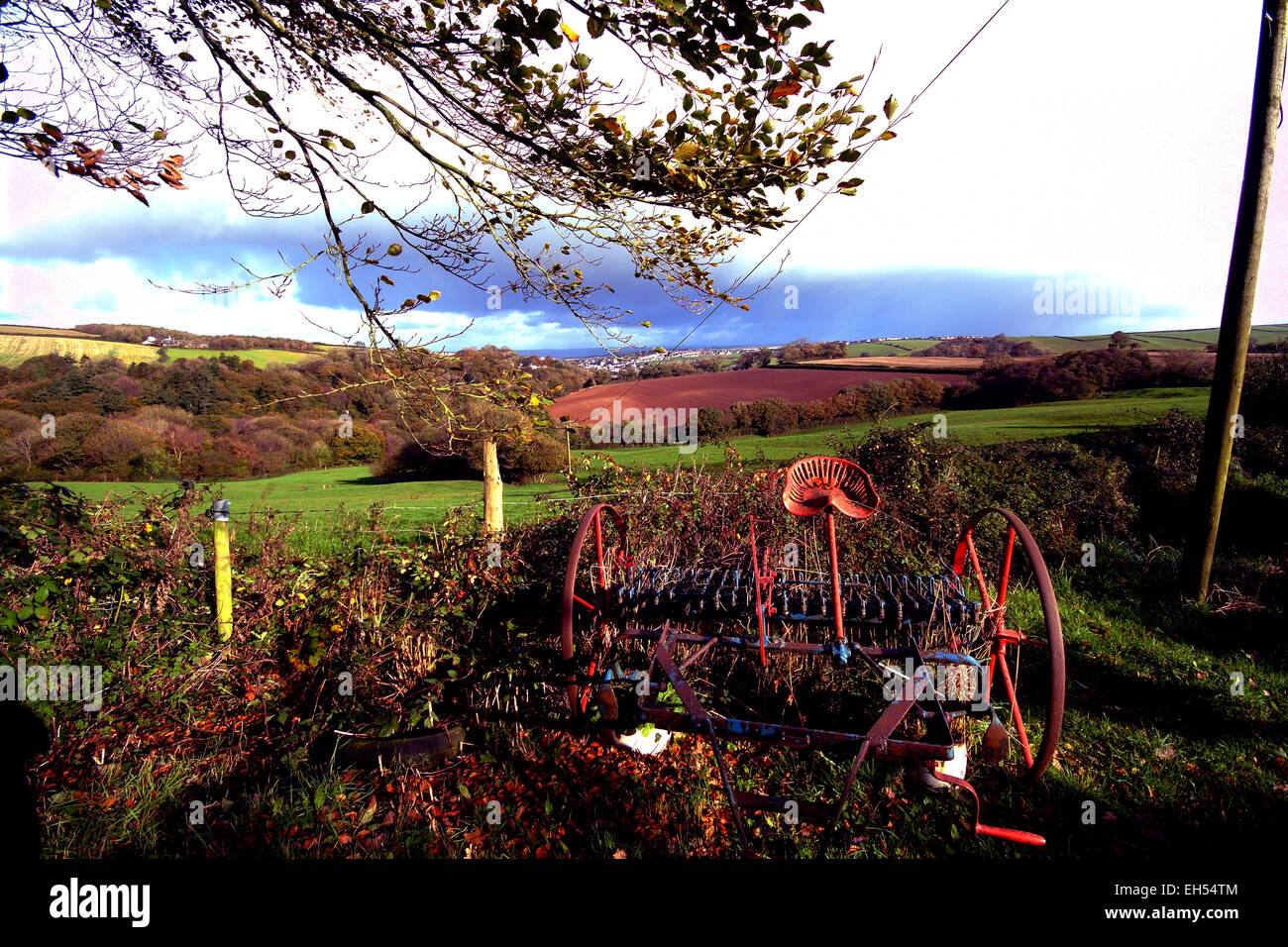 Old abandoned farm machinery hi-res stock photography and images - Alamy