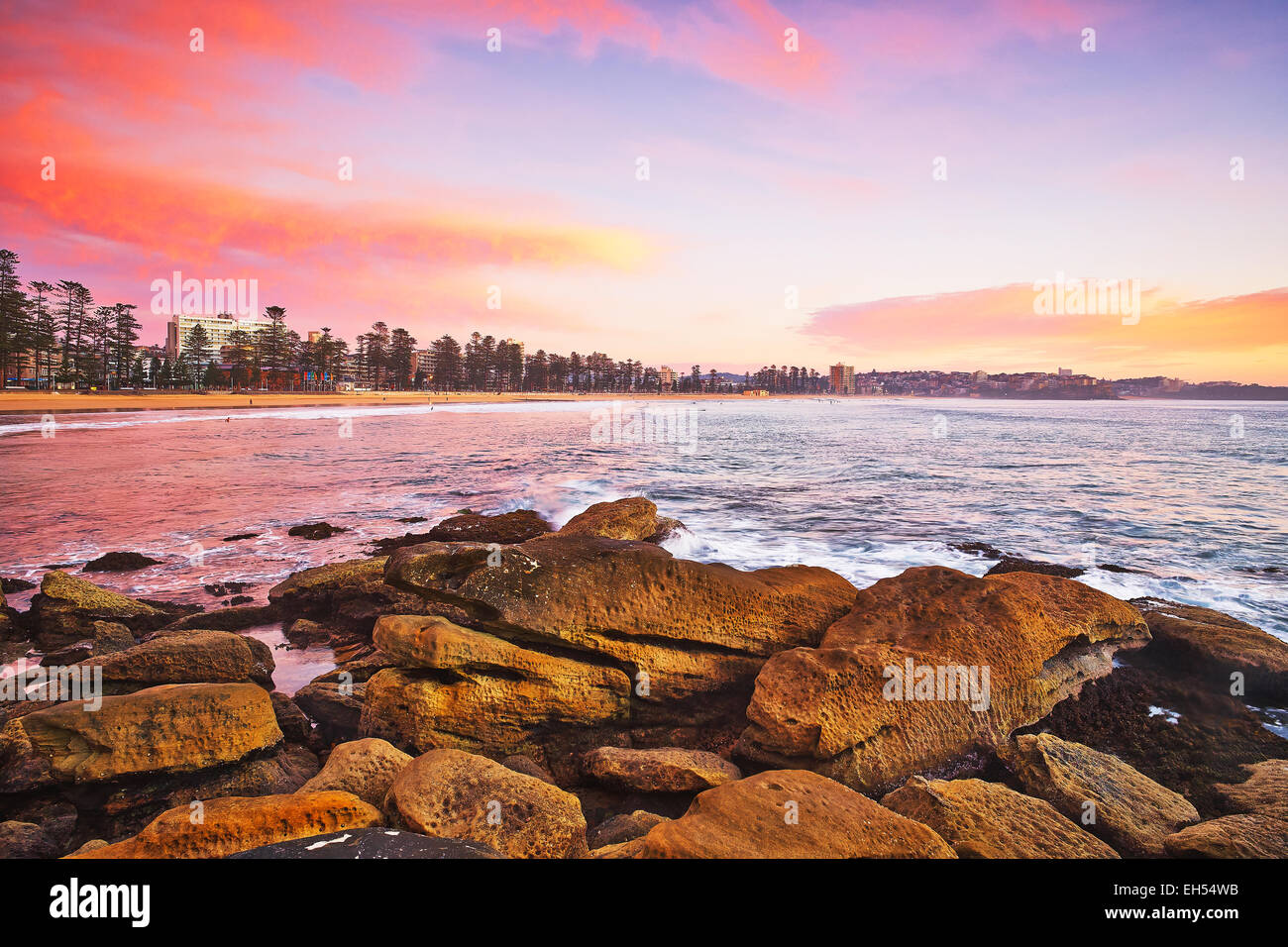 Manly red sunrise rocks tourism hi-res stock photography and images - Alamy
