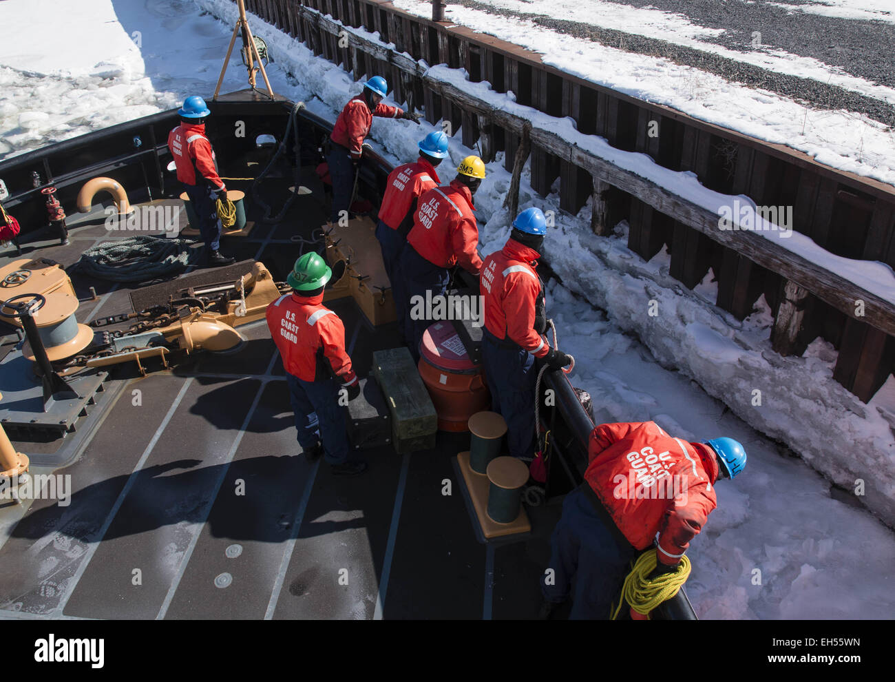 United states coast guard working hi-res stock photography and images ...