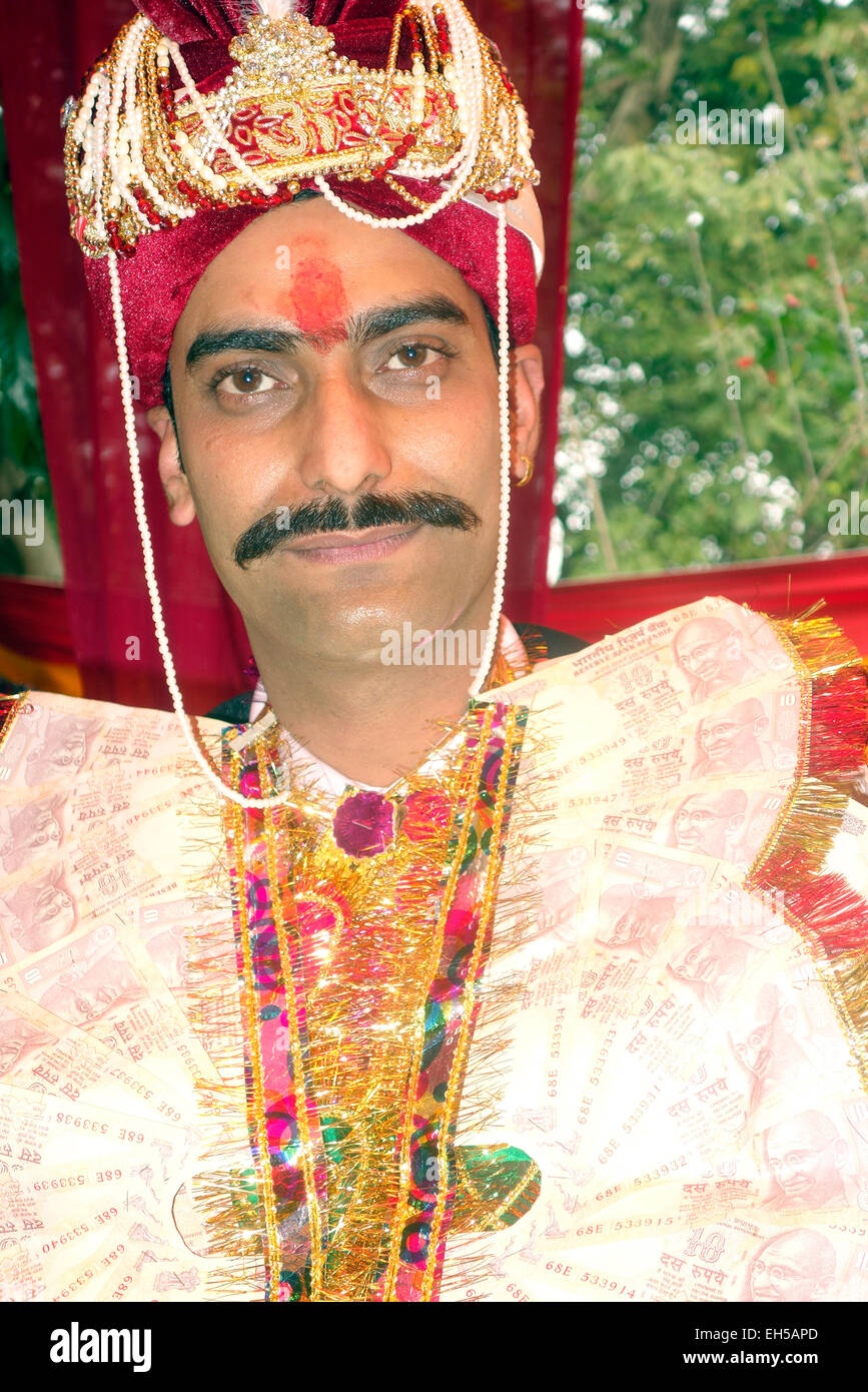 Hindu groom wearing colorful dress and ready for marriage Stock Photo ...