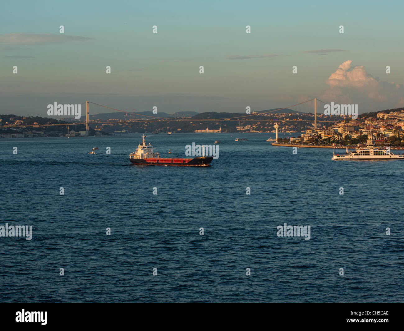 Ship istanbul hi-res stock photography and images - Alamy