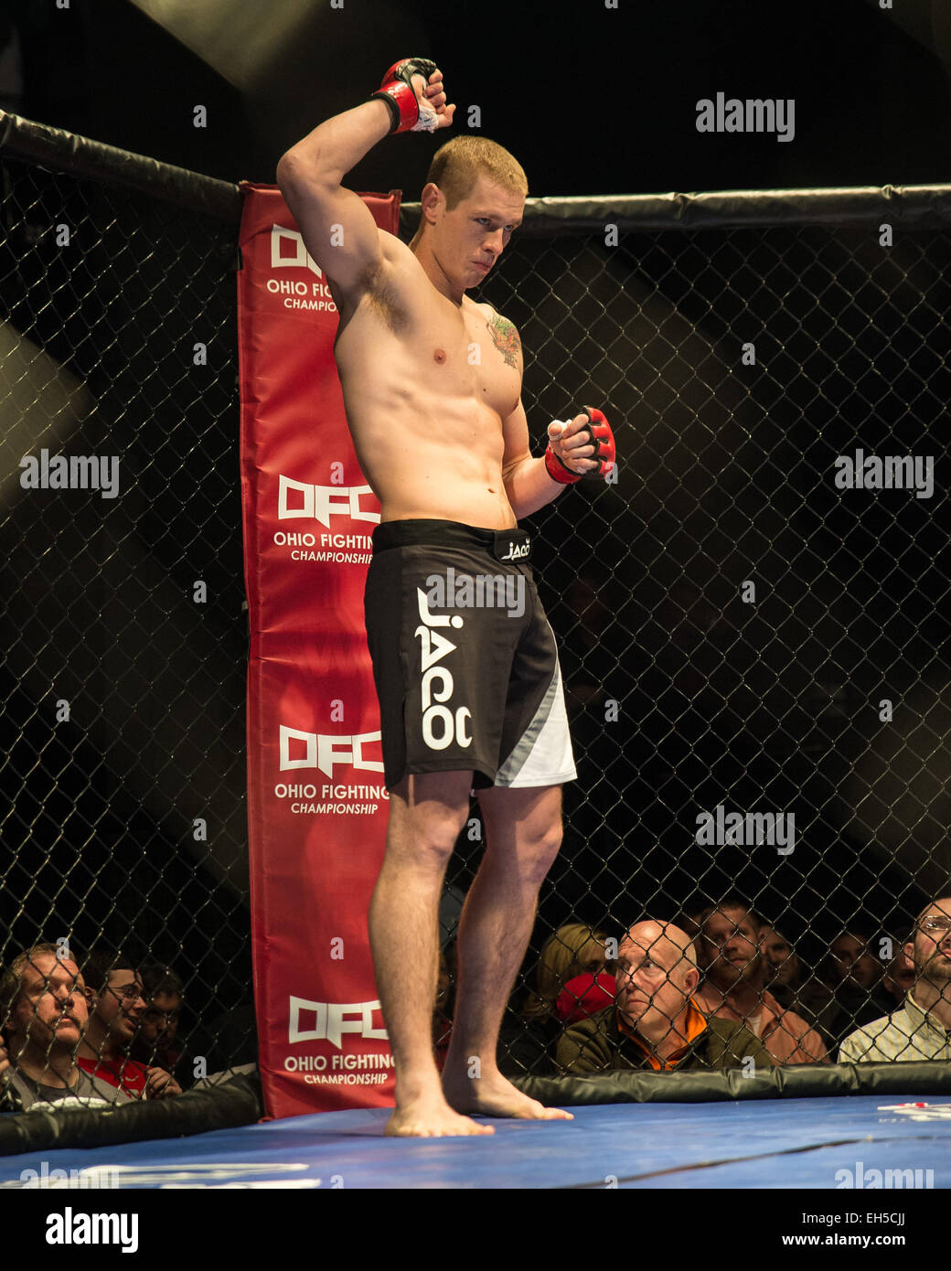 Colombus, Ohio, USA. 6th March, 2015. Dan Spohn acknowledges the crowd ...