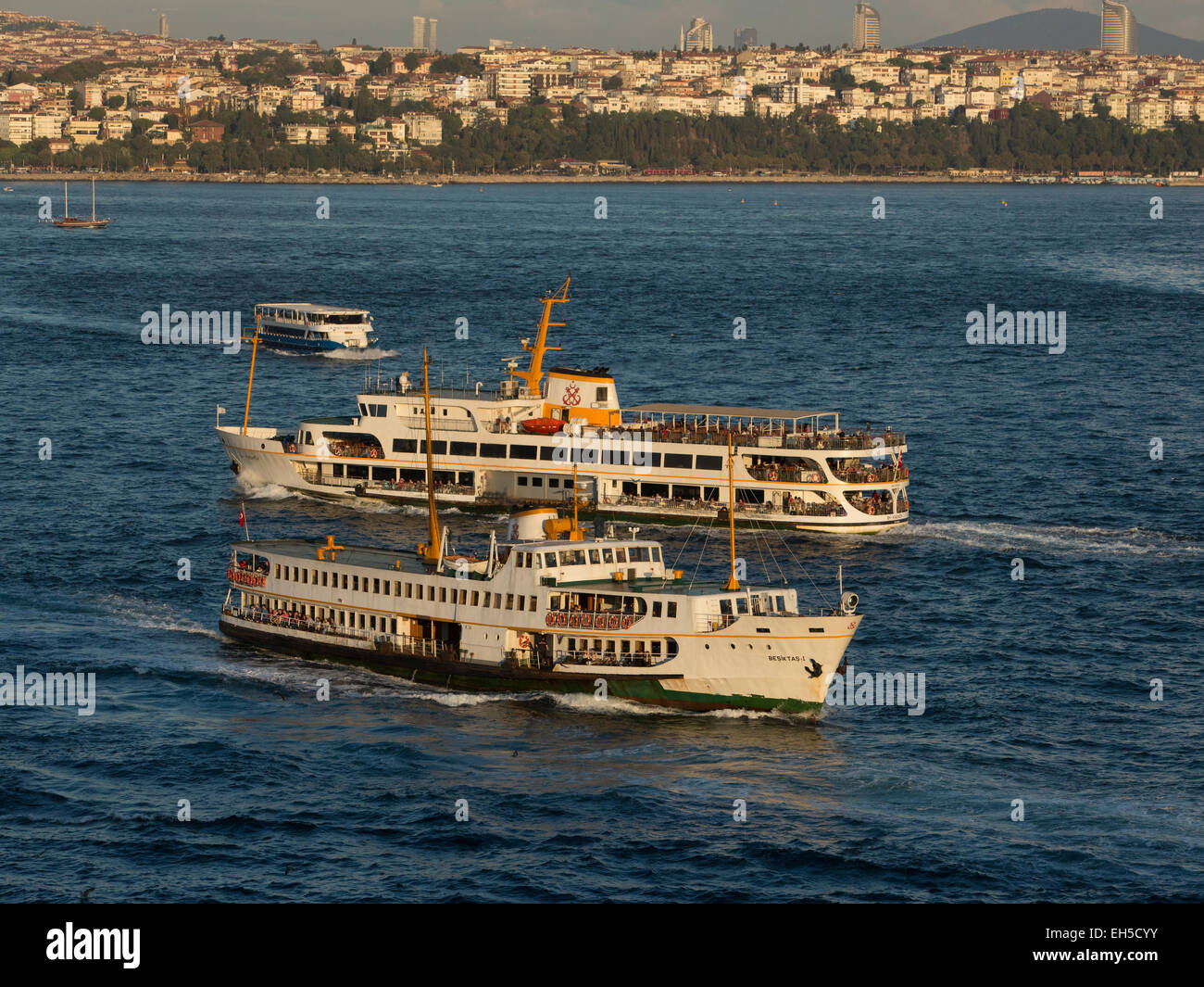 Istanbul, Turkey ferry passenger boats Bosphorus Strait Stock Photo - Alamy