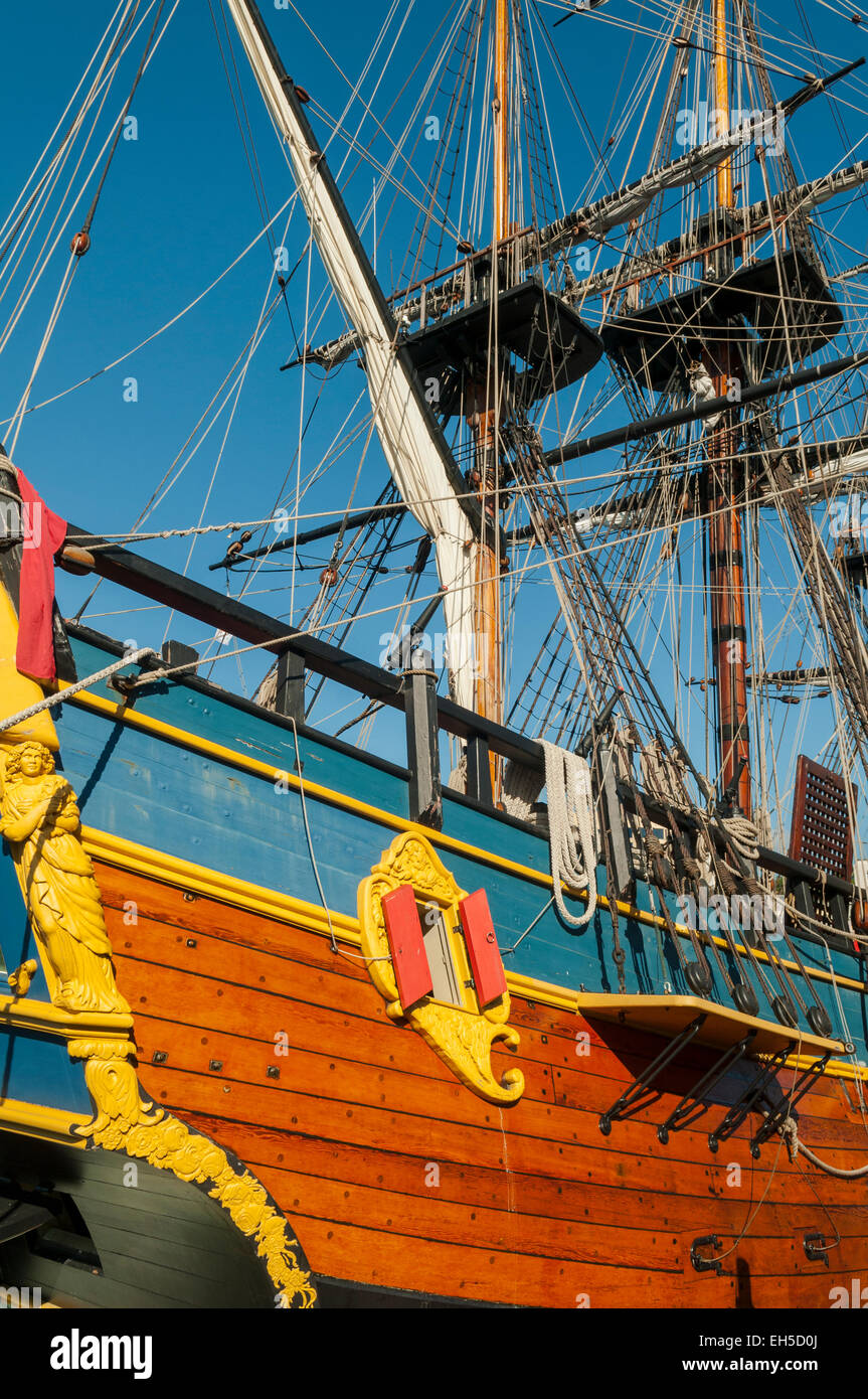 Endeavour wharf hi-res stock photography and images - Alamy