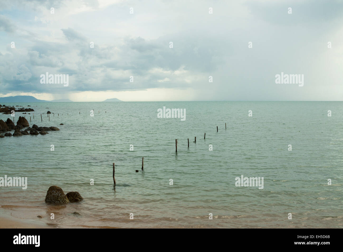 Tropical rainstorm approaching over the sea - Rabbit island (Tonsay ...