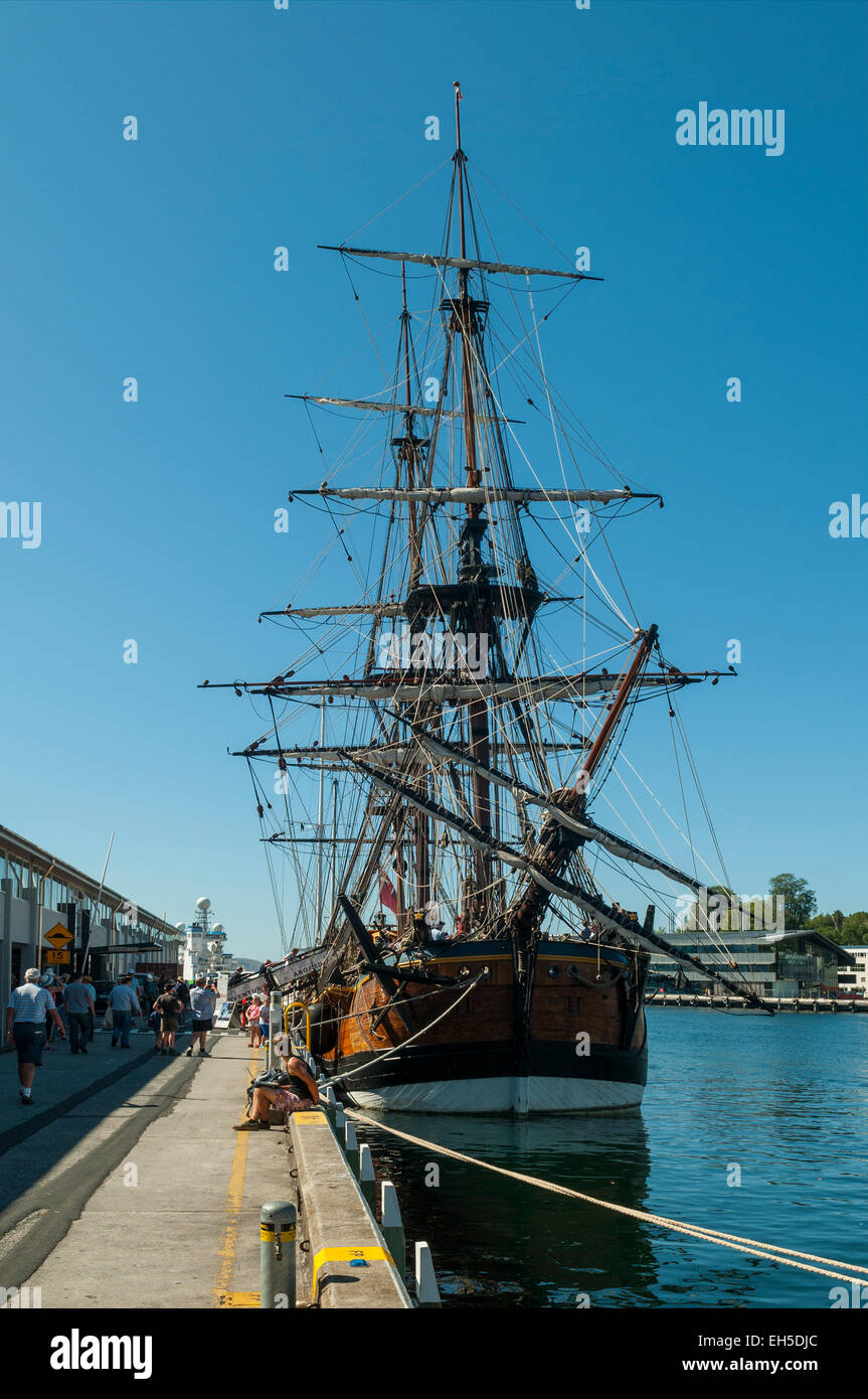 Endeavour hi-res stock photography and images - Alamy