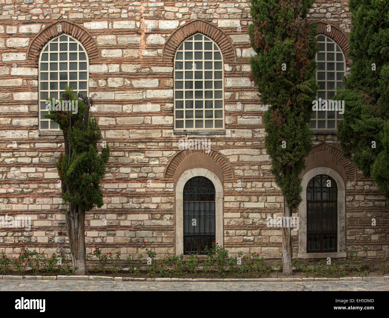 Istanbul, Turkey Topkapi Palace stone wall windows Stock Photo - Alamy