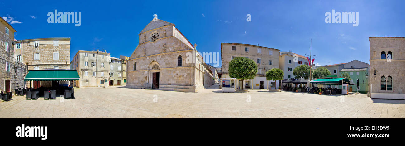 Wide panorama historic square hi-res stock photography and images - Alamy
