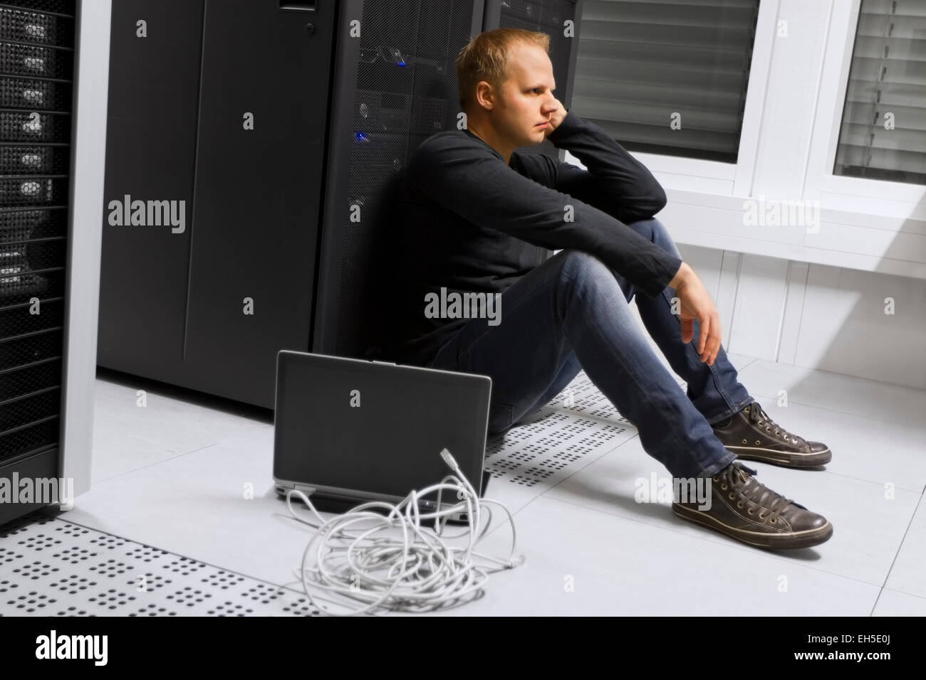 Frustrated and exhausted it engineer / consultant in a data center ...