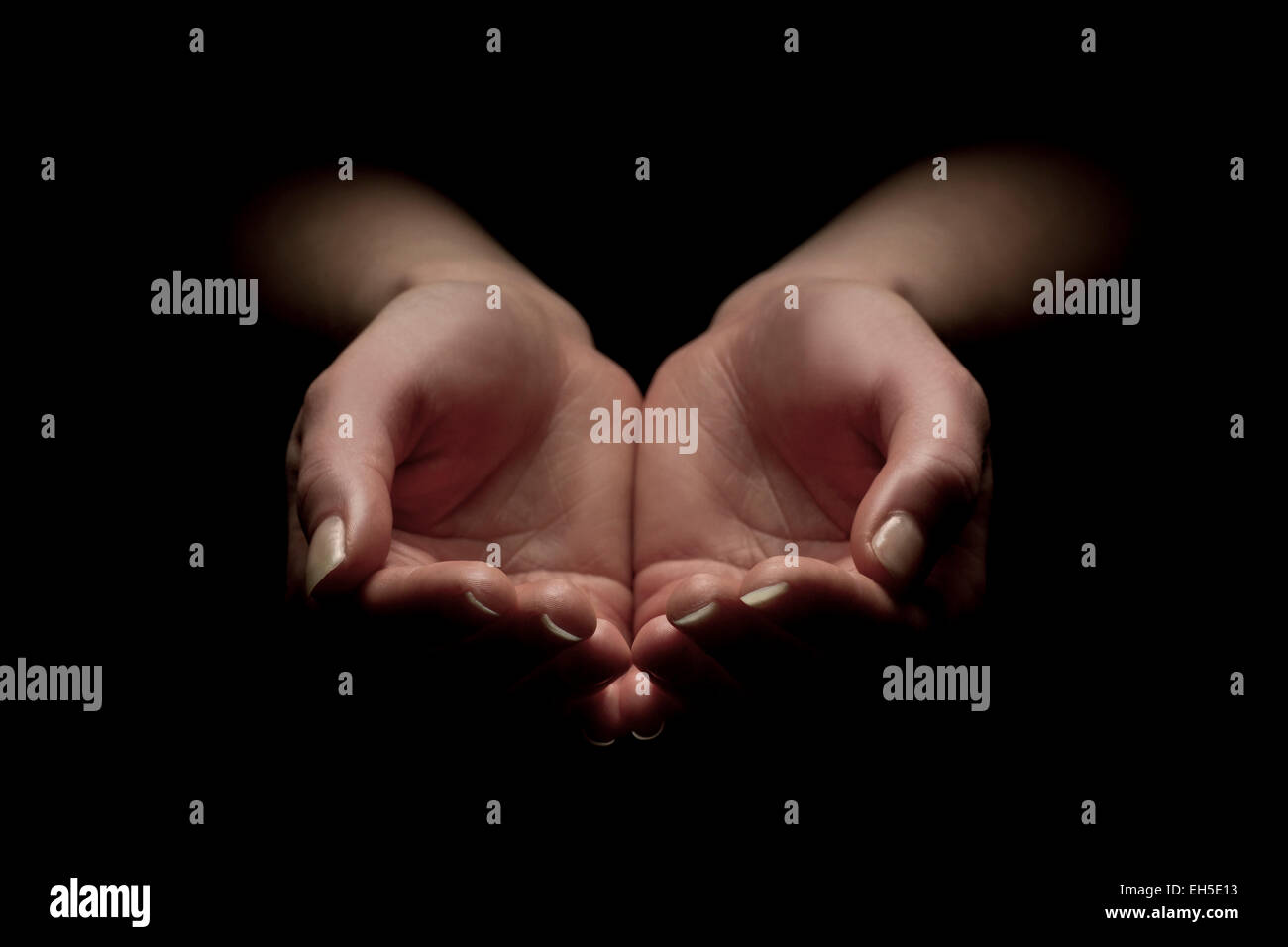 Woman hands begging with outstretched hands. Hands forming a cup Stock ...