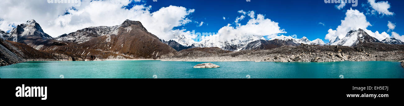 Himalaya panorama: sacred lake near Gokyo and Everest summit in the ...