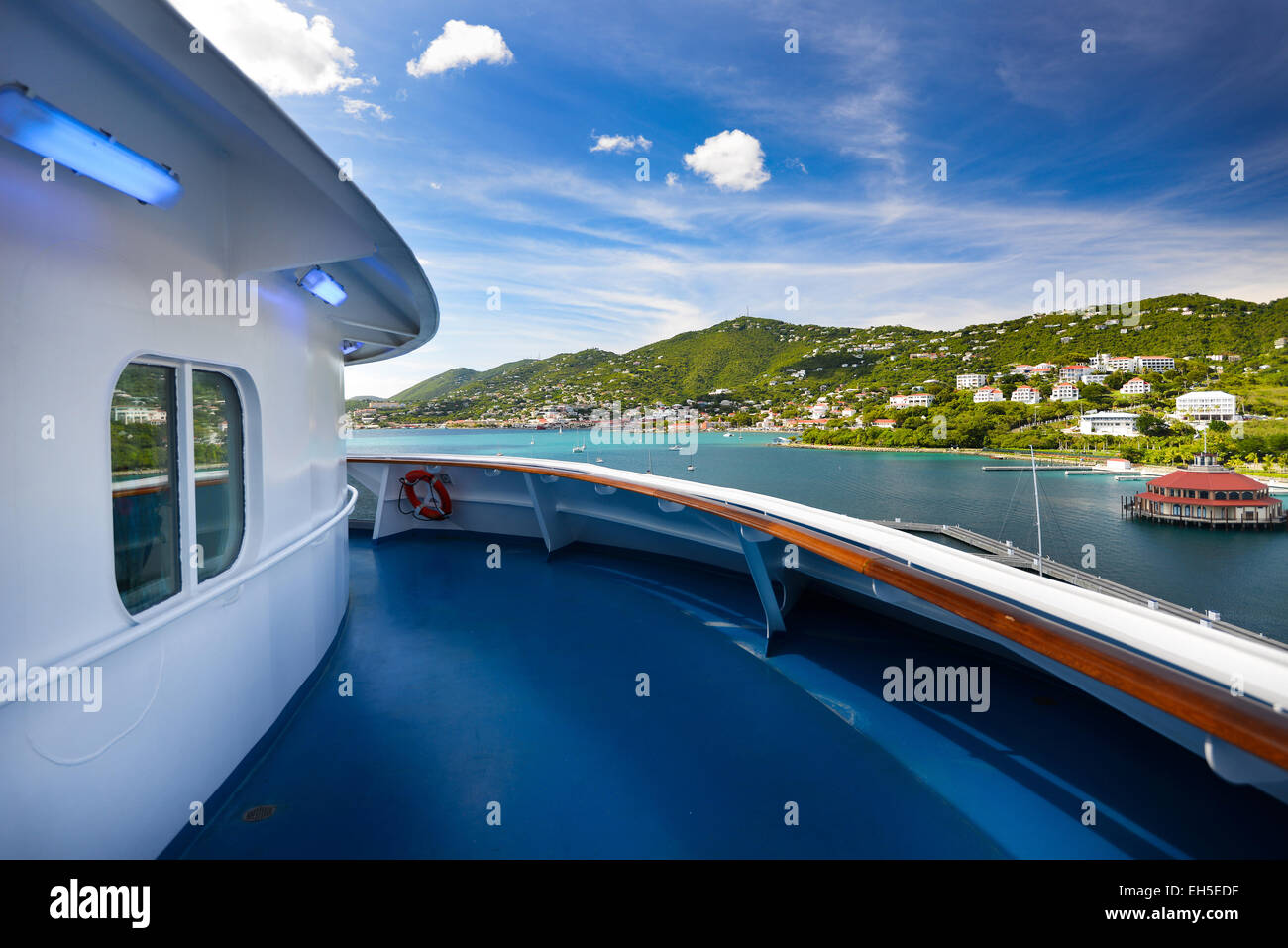 Cruise ship view Stock Photo - Alamy