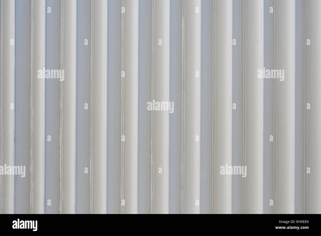 Silver corrugated metal roof texture hi-res stock photography and ...