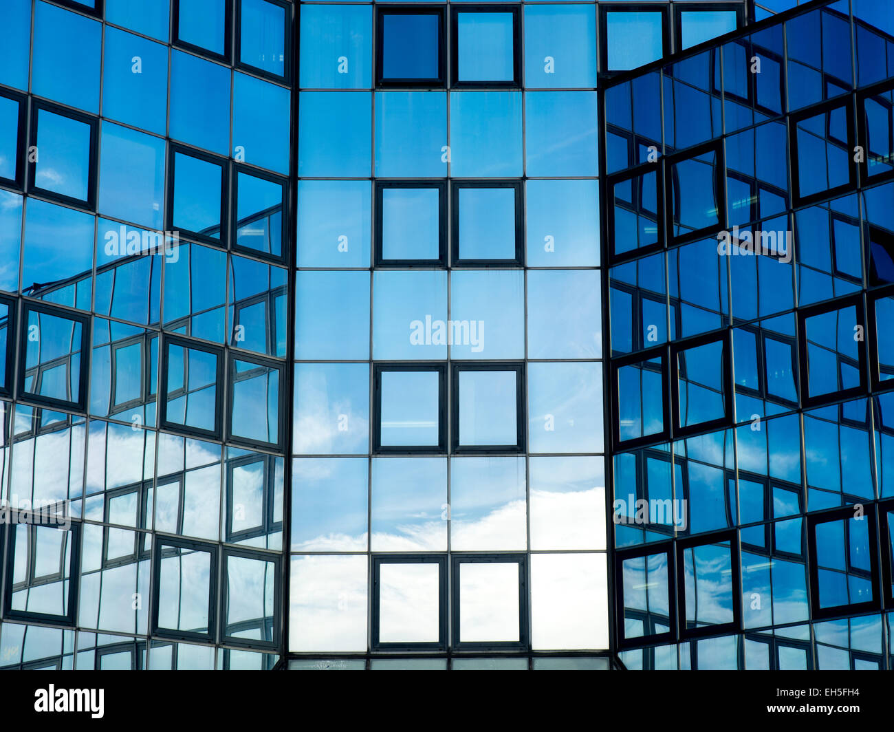 Reflections in a modern office hi-res stock photography and images - Alamy
