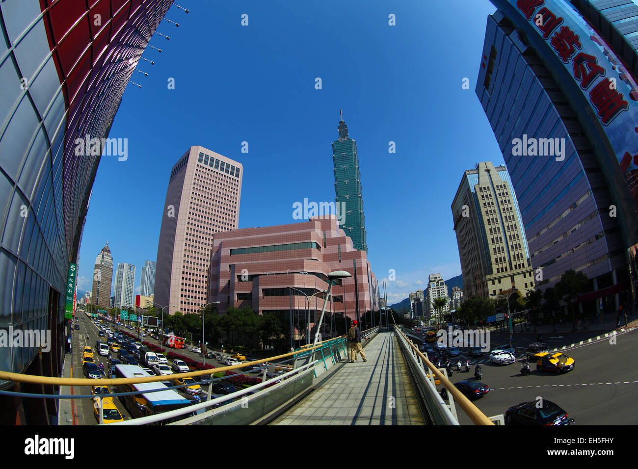 Taipei street scene hi-res stock photography and images - Alamy