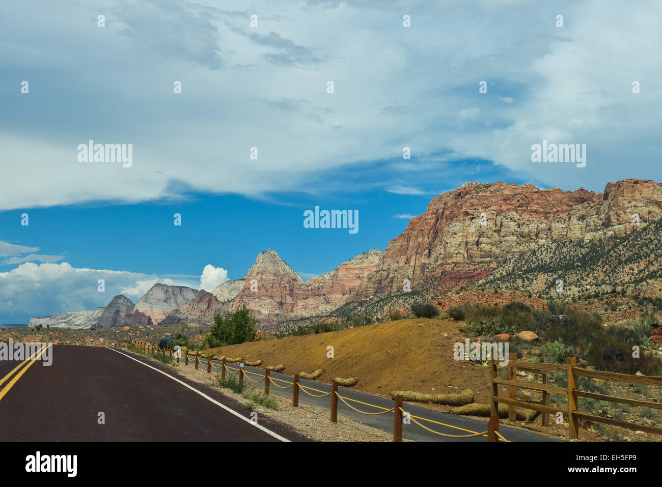 Road through zion hi-res stock photography and images - Alamy