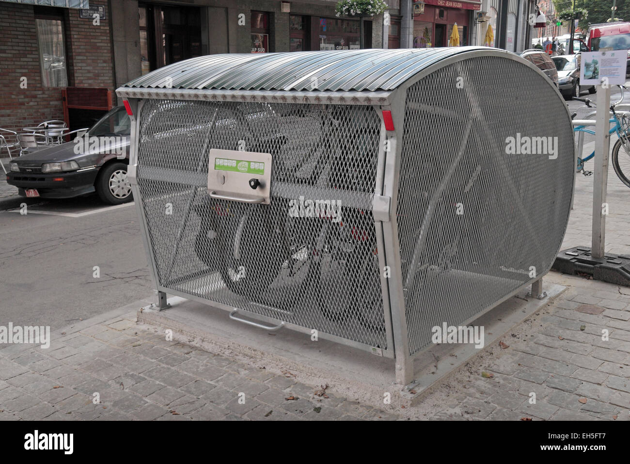 Secubike hi-res stock photography and images - Alamy