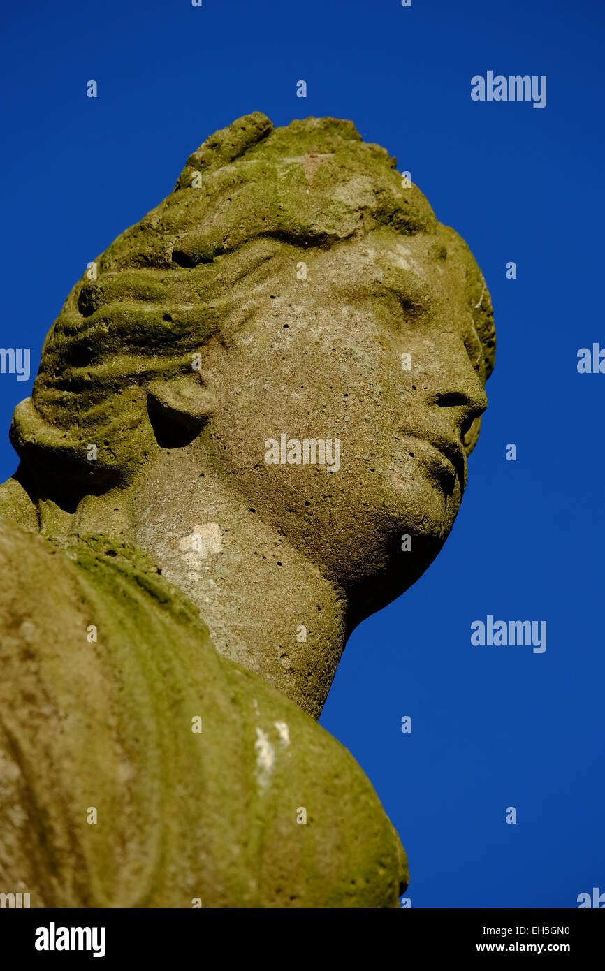 Statue of a lady Stock Photo - Alamy