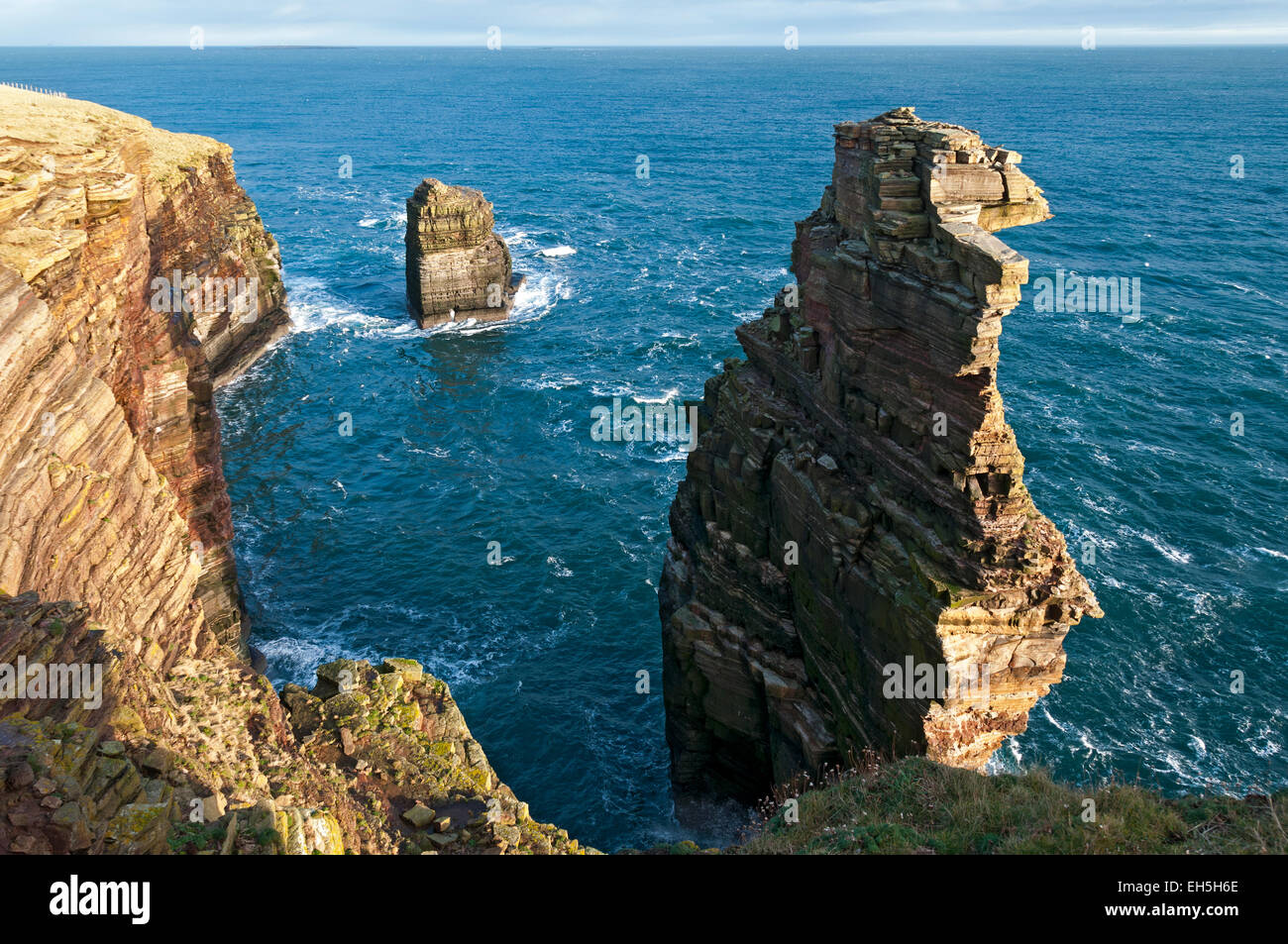 Sea stack stacks hi-res stock photography and images - Alamy