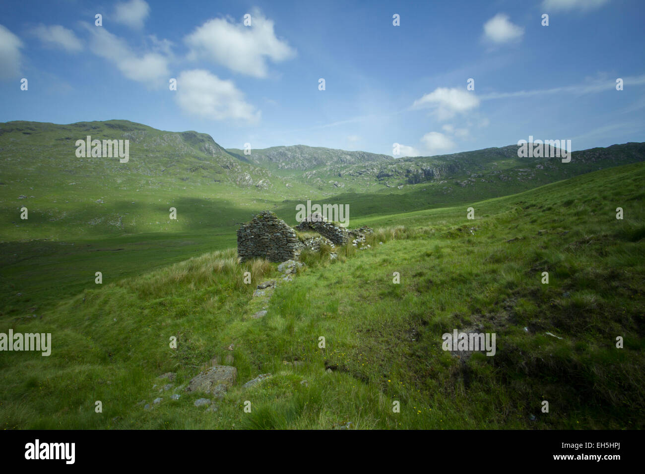 Old stone cottage in ruins in the Bluestack mountains in Donegal ...