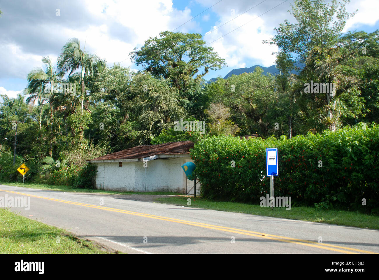 Exotic bus stop hi-res stock photography and images - Alamy