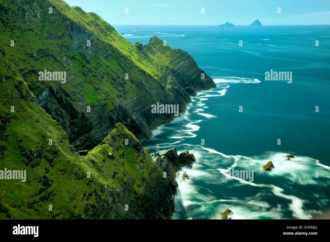 Kerry cliffs with wave foam on water. Portmagee, Ring of Kerry, Ireland ...