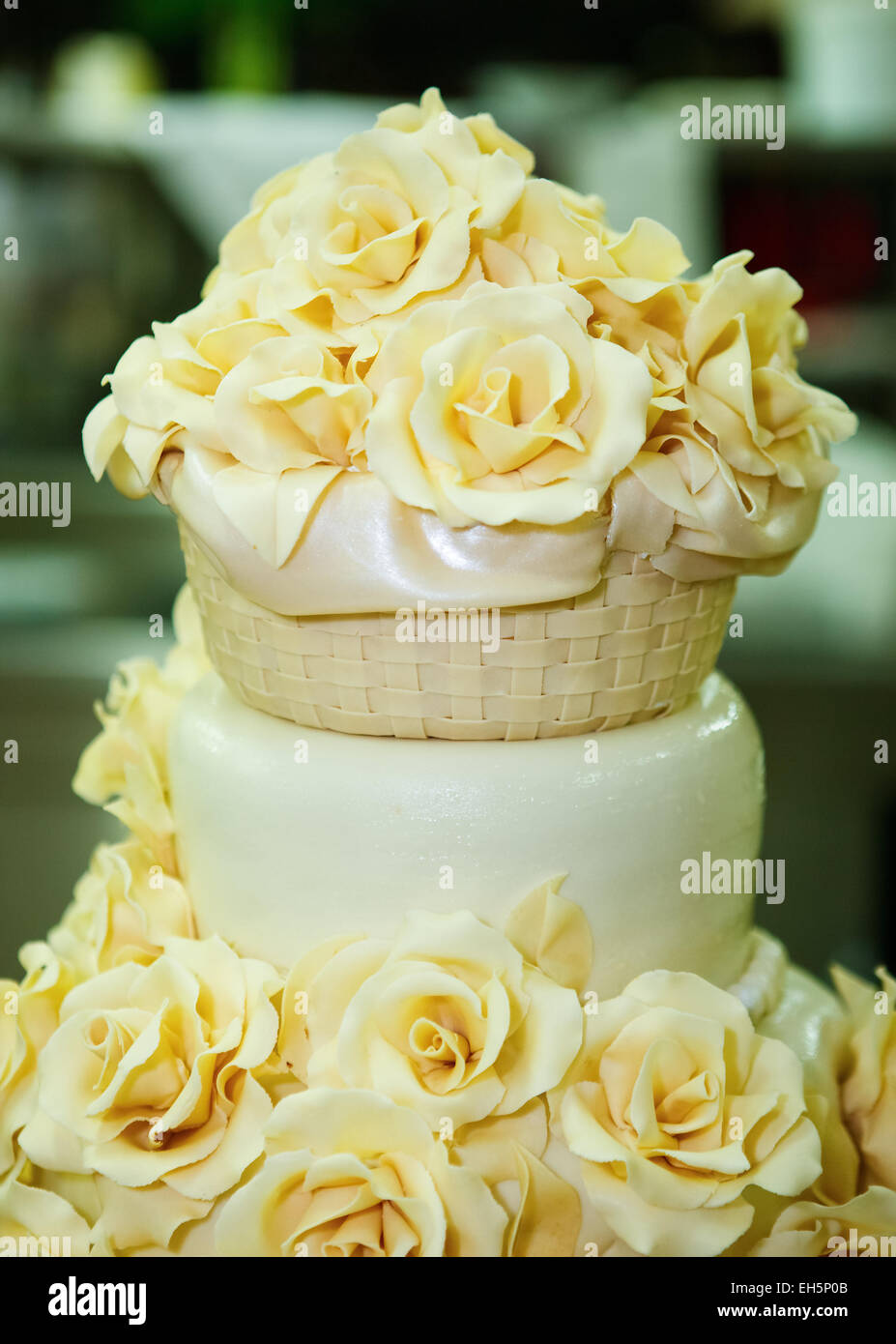 Cake ceremony hi-res stock photography and images - Alamy