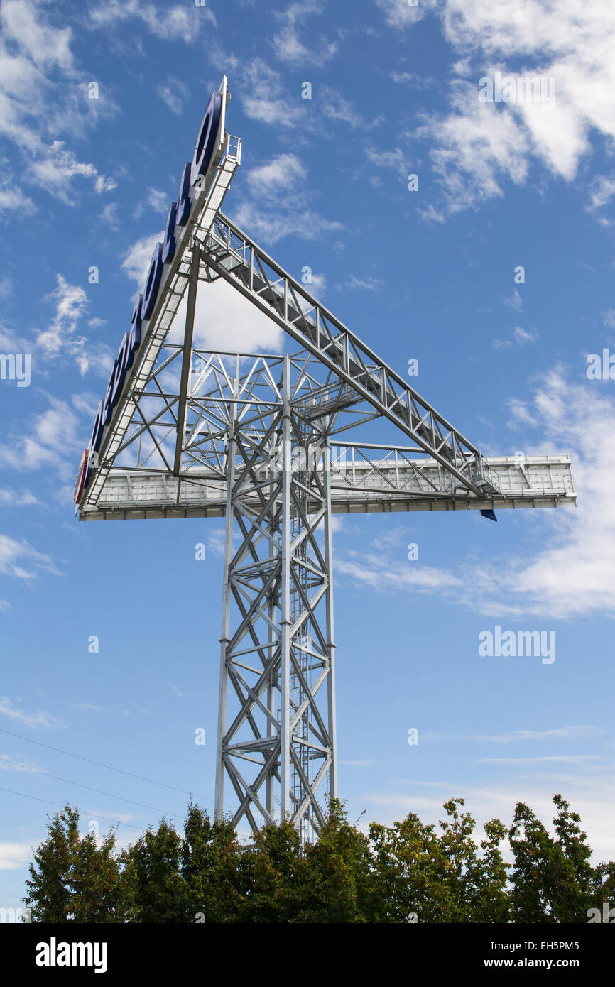 Huge sign board hi-res stock photography and images - Alamy