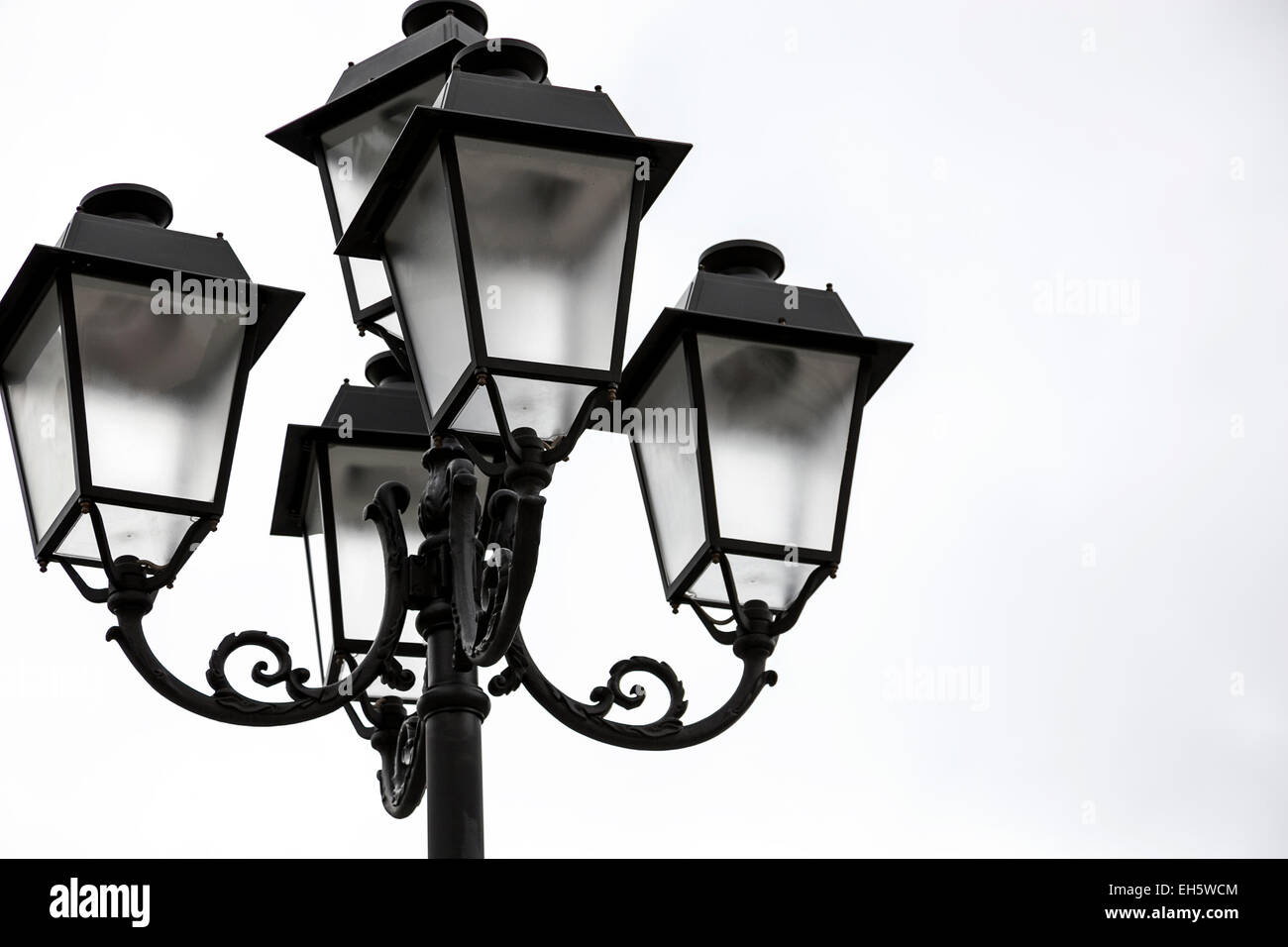 Old style iron street lamps hi-res stock photography and images - Alamy