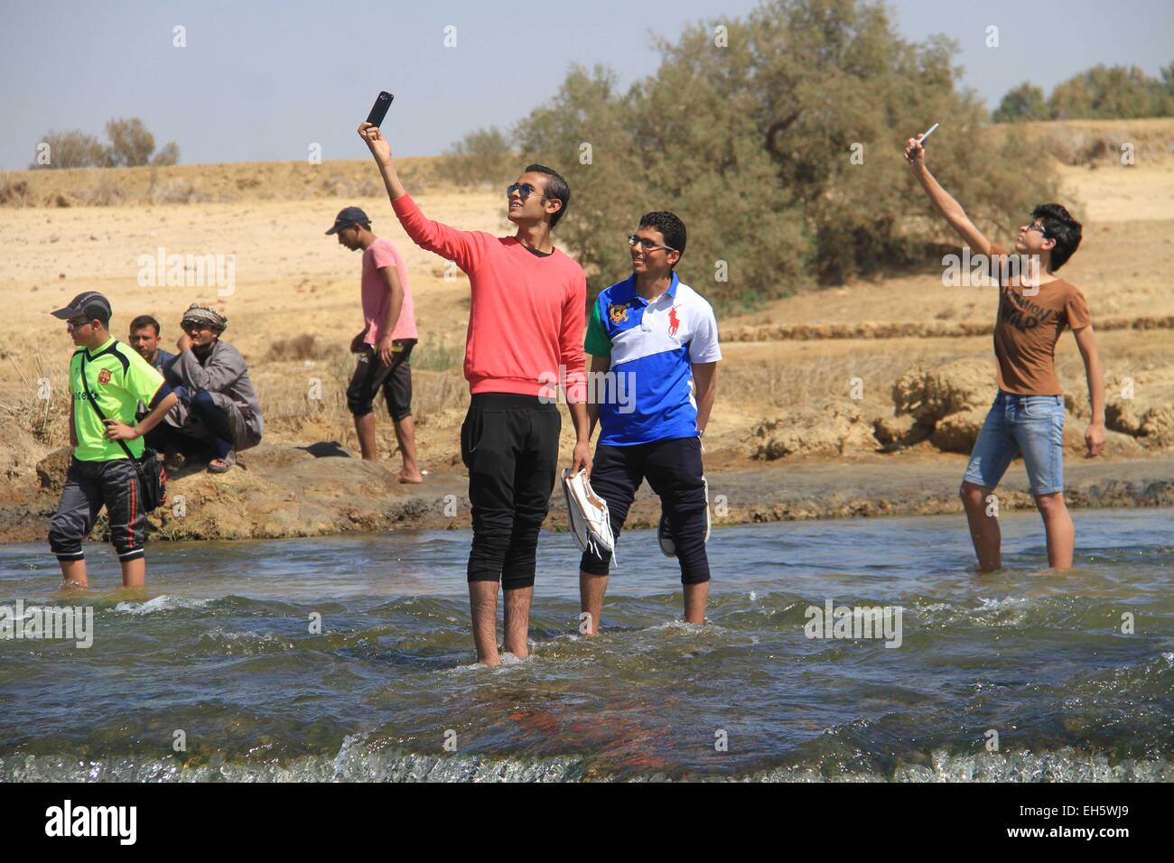 Fayoum, Egypt. 6th Mar, 2015. Egyptians enjoy themselves in Wadi El ...