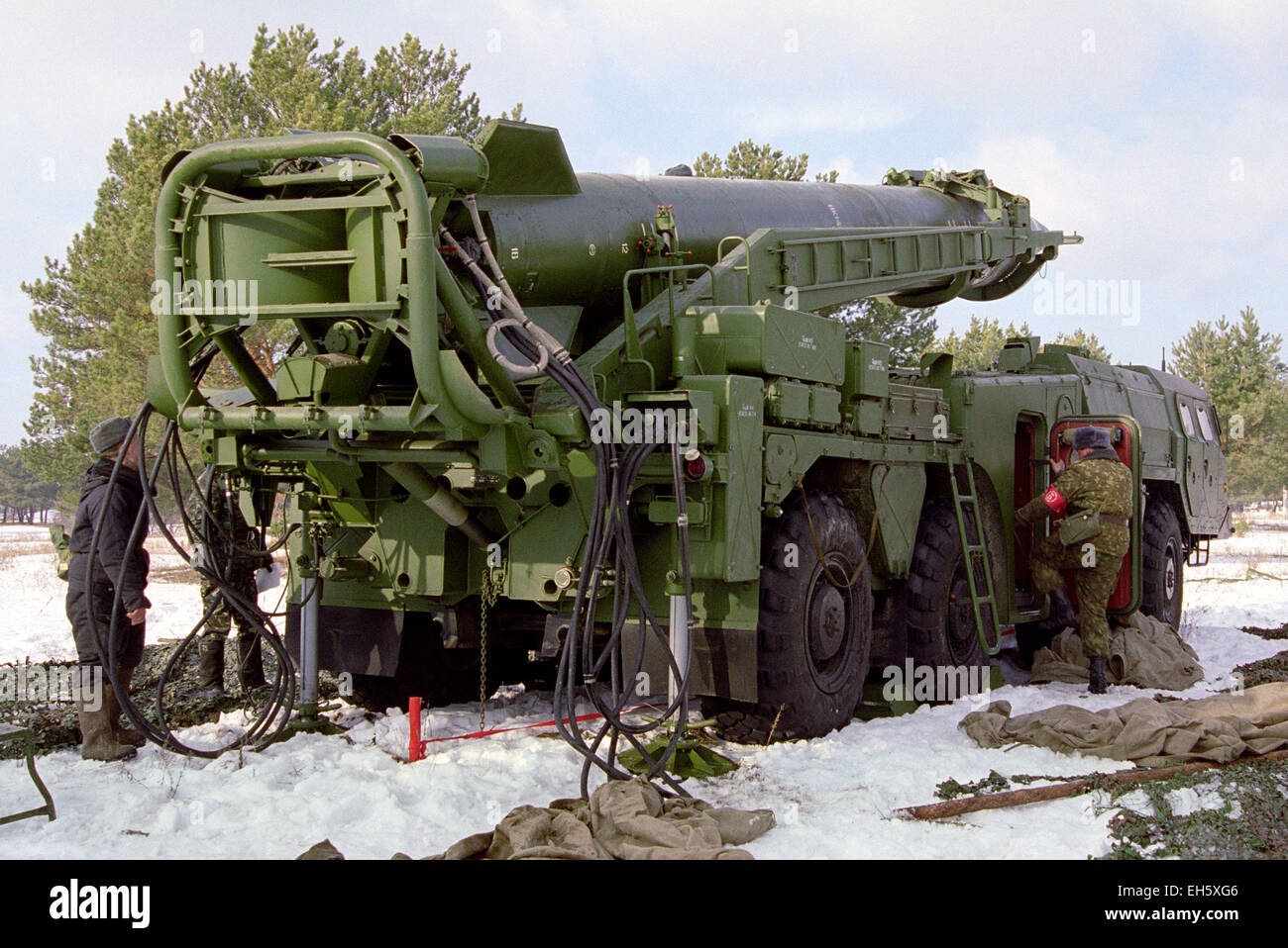 Scud b missile hi-res stock photography and images - Alamy