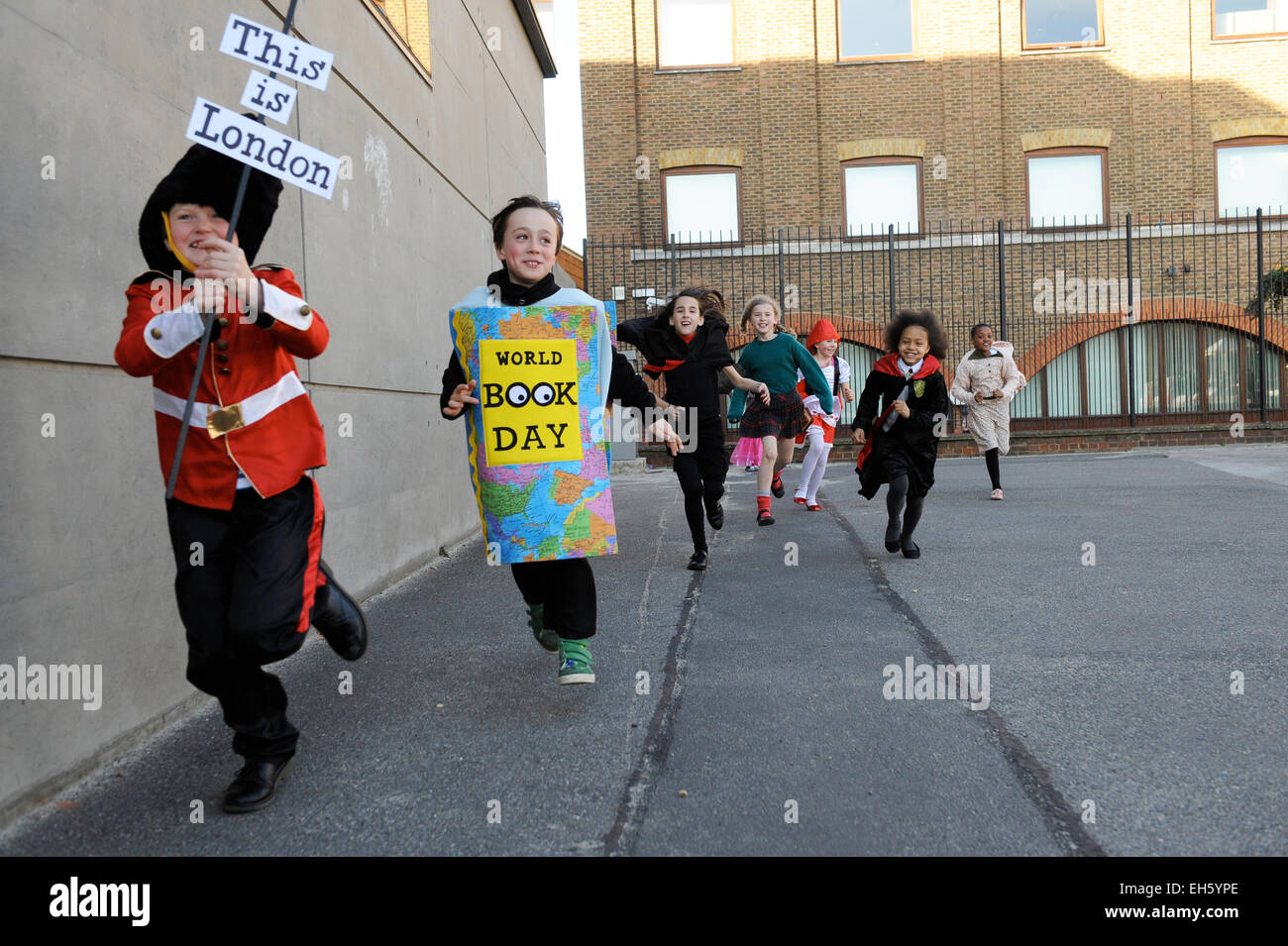 World book day uk hi-res stock photography and images - Alamy