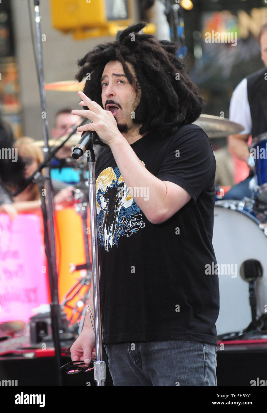 Counting crows sing hi-res stock photography and images - Alamy