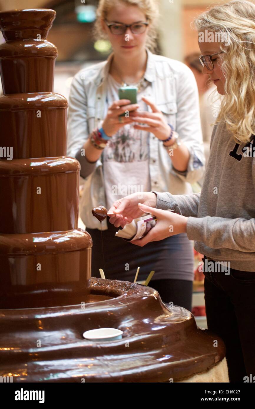 Amsterdam, Netherlands. 7th Mar, 2015. A visitor tastes chocolate at ...