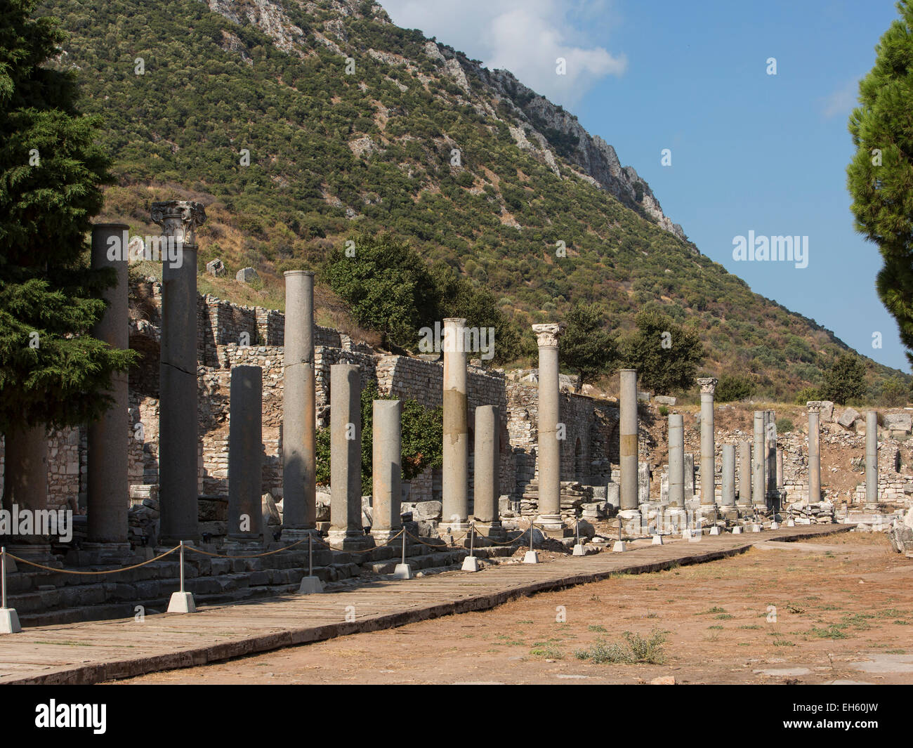Ancient Ephesus, Turkey columns rock wall mountain Stock Photo - Alamy