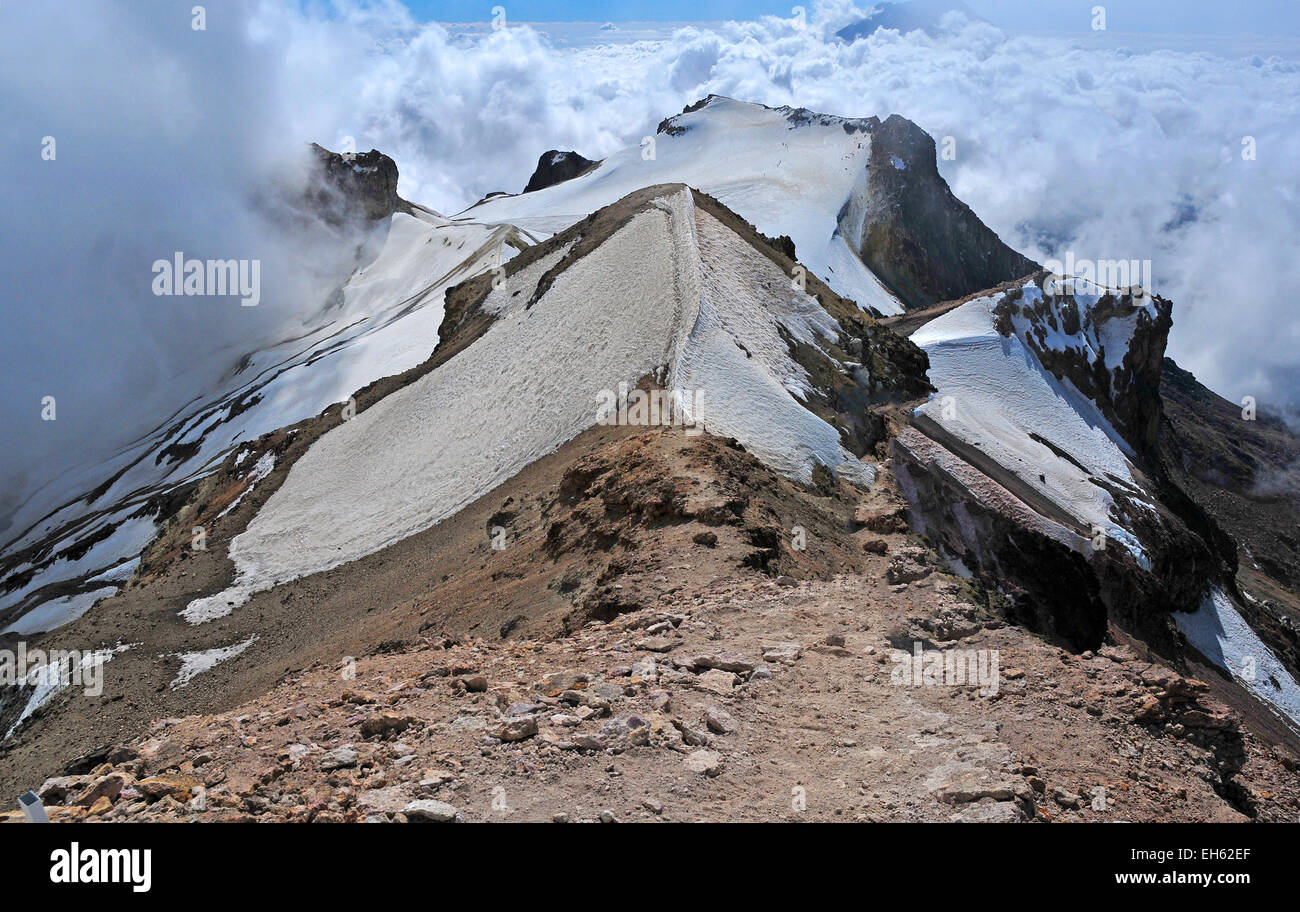 Summit ridge on Iztaccihuatl, Mexico Stock Photo - Alamy