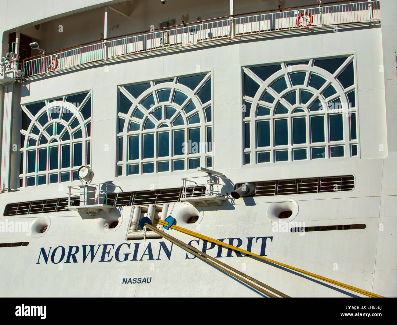 Cruise ship stern hi-res stock photography and images - Alamy