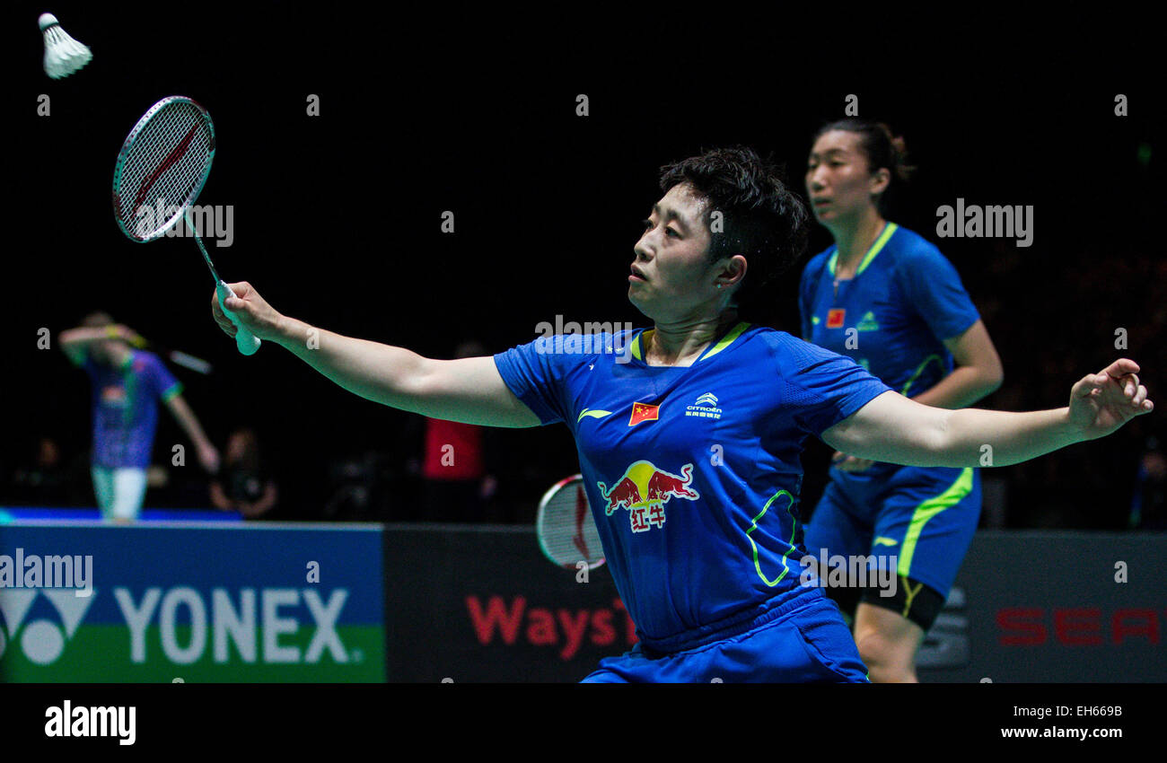 Birmingham. 7th Mar, 2015. Yu Yang (L) and Wang Xiaoli of China compete ...